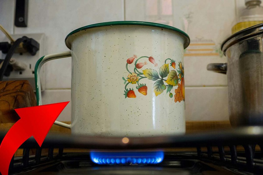 Barro, metal o peltre. Este es el mejor material para calentar agua y ...